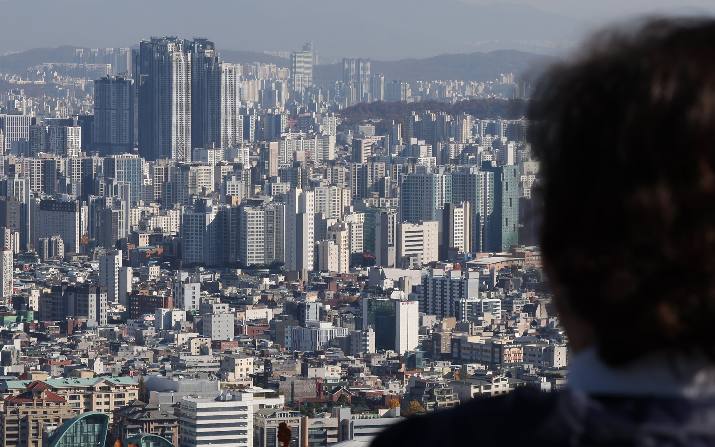 Seoul Homebuyers Need 14 Years of Savings