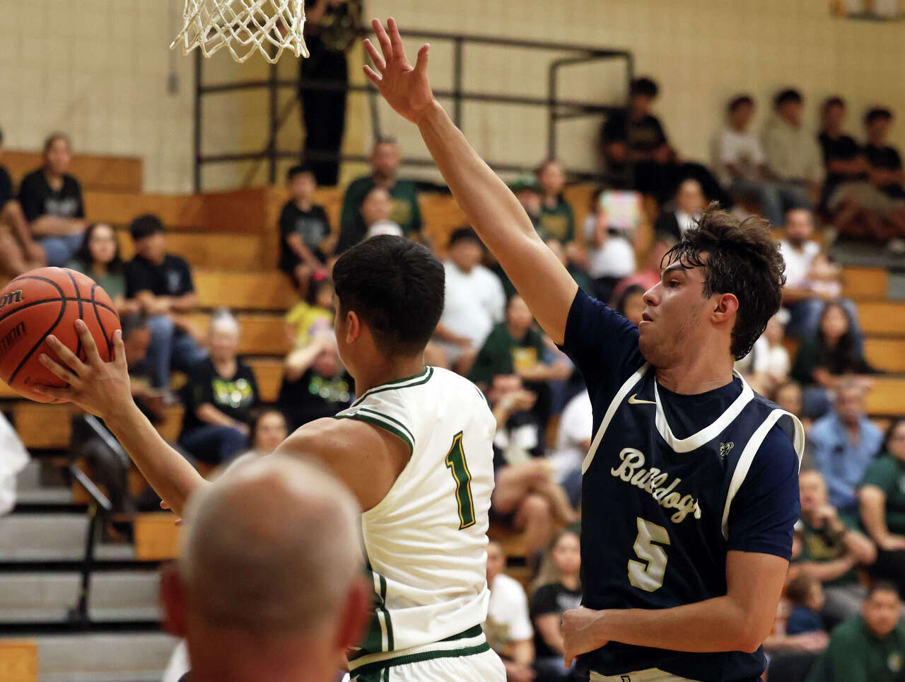 Photos: Alexander opens season with comeback over Nixon