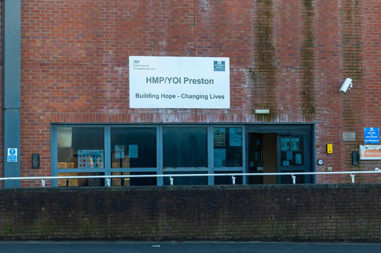 'I was a prison officer in Lancashire - this is why I think inmates are ...