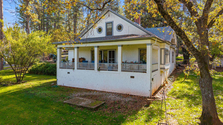 Sacramento foothills estate with 8 homes and storybook past hits market ...