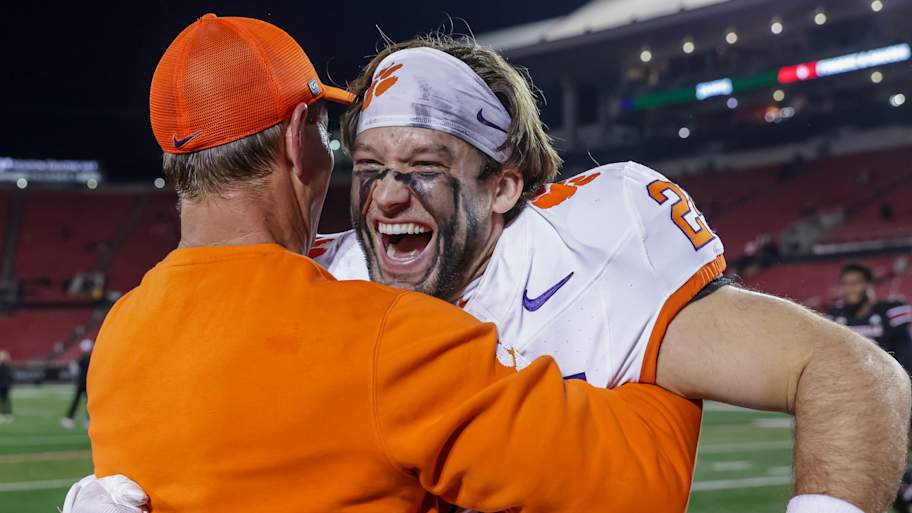 Clemson survives Louisville chaos: The Good, Bad and Ugly of a 20–19 steal