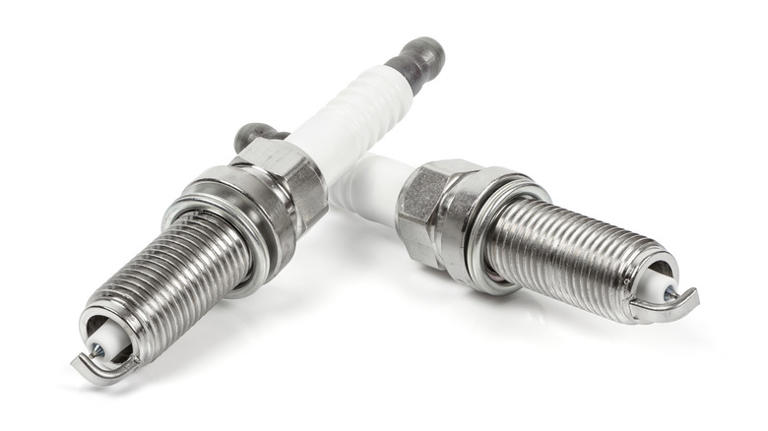What's The Difference Between Iridium And Platinum Spark Plugs?