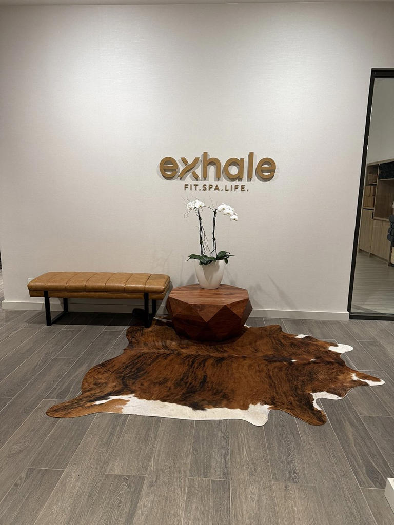 I Tried the Hydrate + Radiate Facial from Exhale Spa at Thompson ...