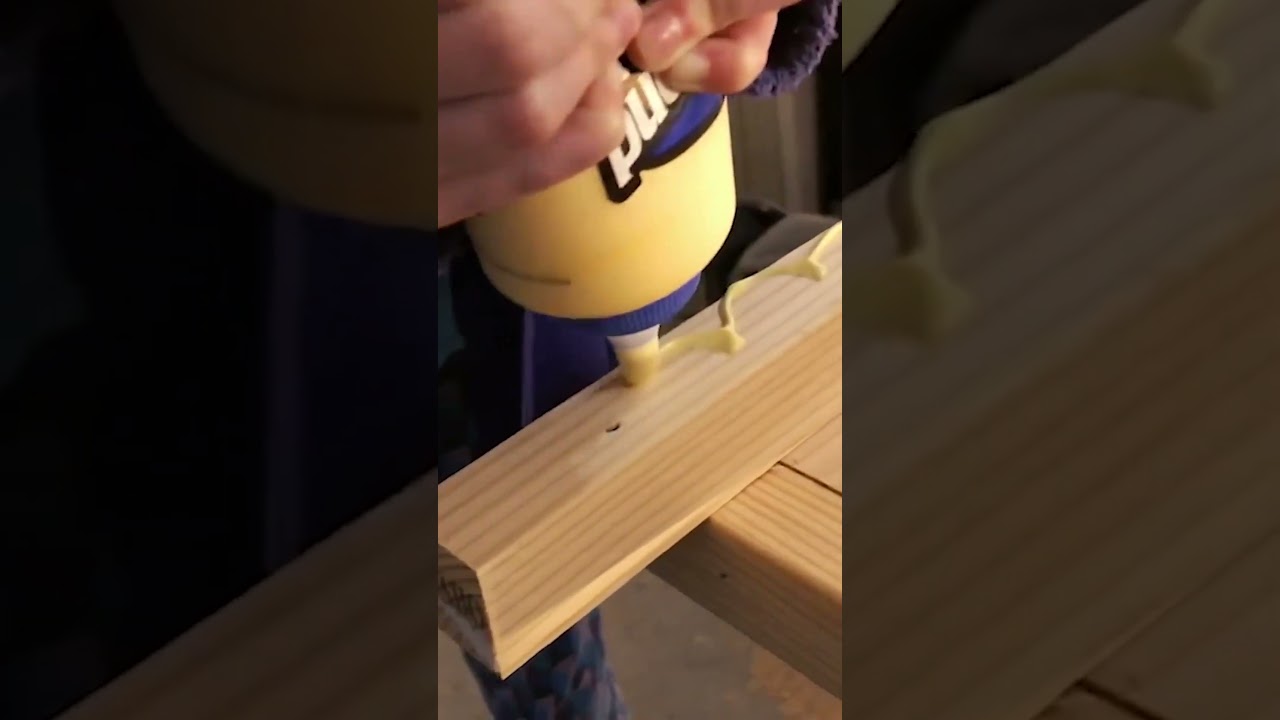 I built a farmhouse dining table! 😍