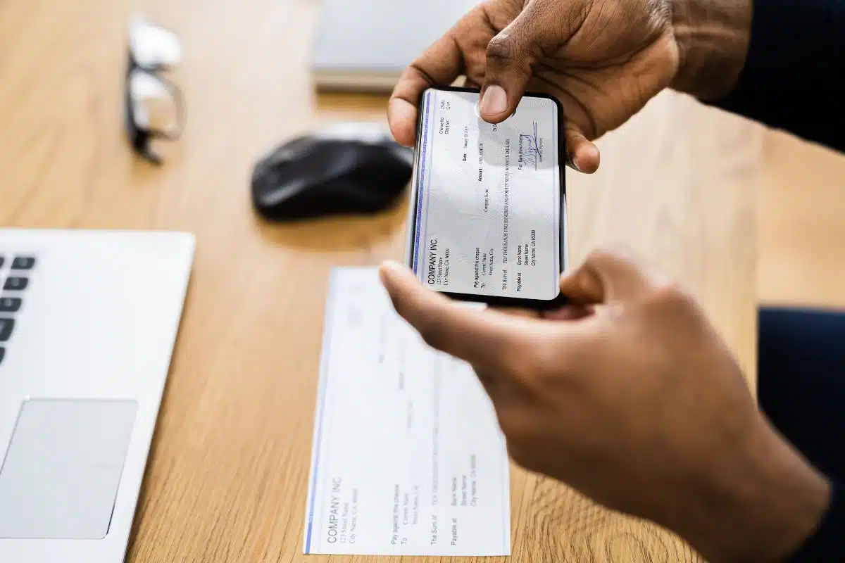 10 simple tricks that make your paycheck go further
