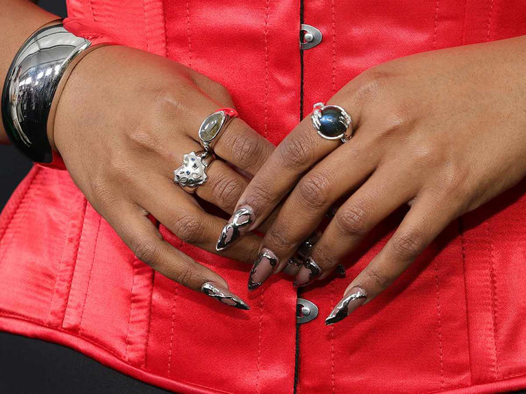 Builder Gel Manicures Are My Secret to Having Long and Strong Natural ...