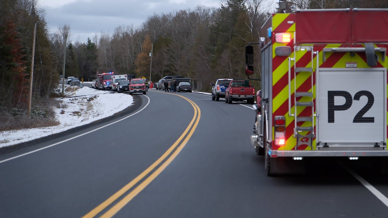 1 dead after 2 planes collide north of Cornwall, say OPP