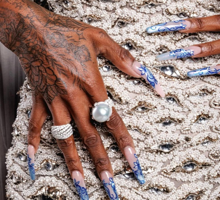 Las icónicas uñas XXL de Cynthia Erivo están de vuelta para la gira de ...