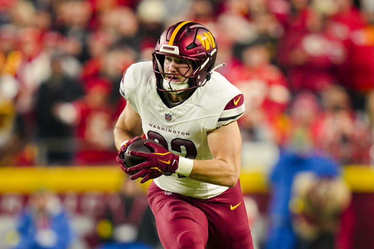 Fans Blame 'Trump Dance' Curse For Commanders Player's Injury