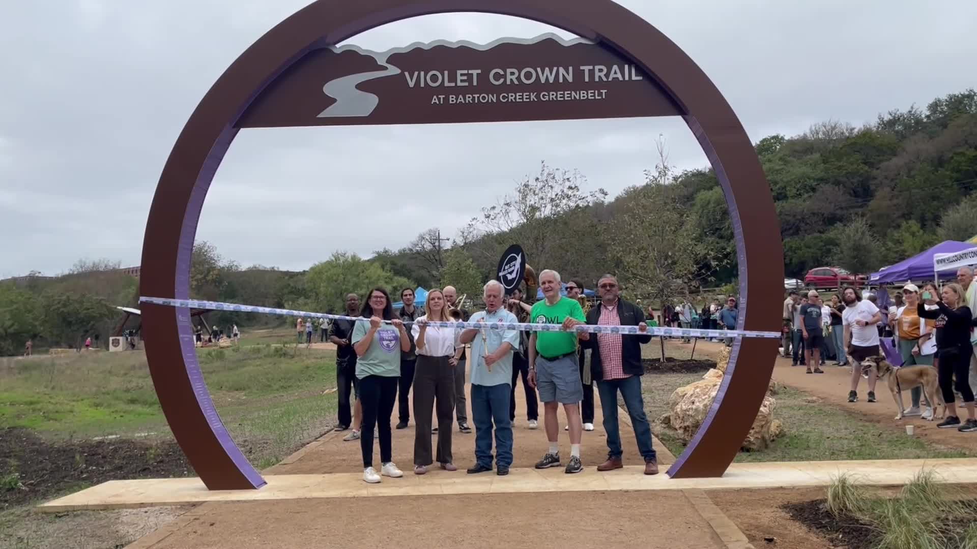 Austin unveils new Violet Crown trailhead during ribbon-cutting