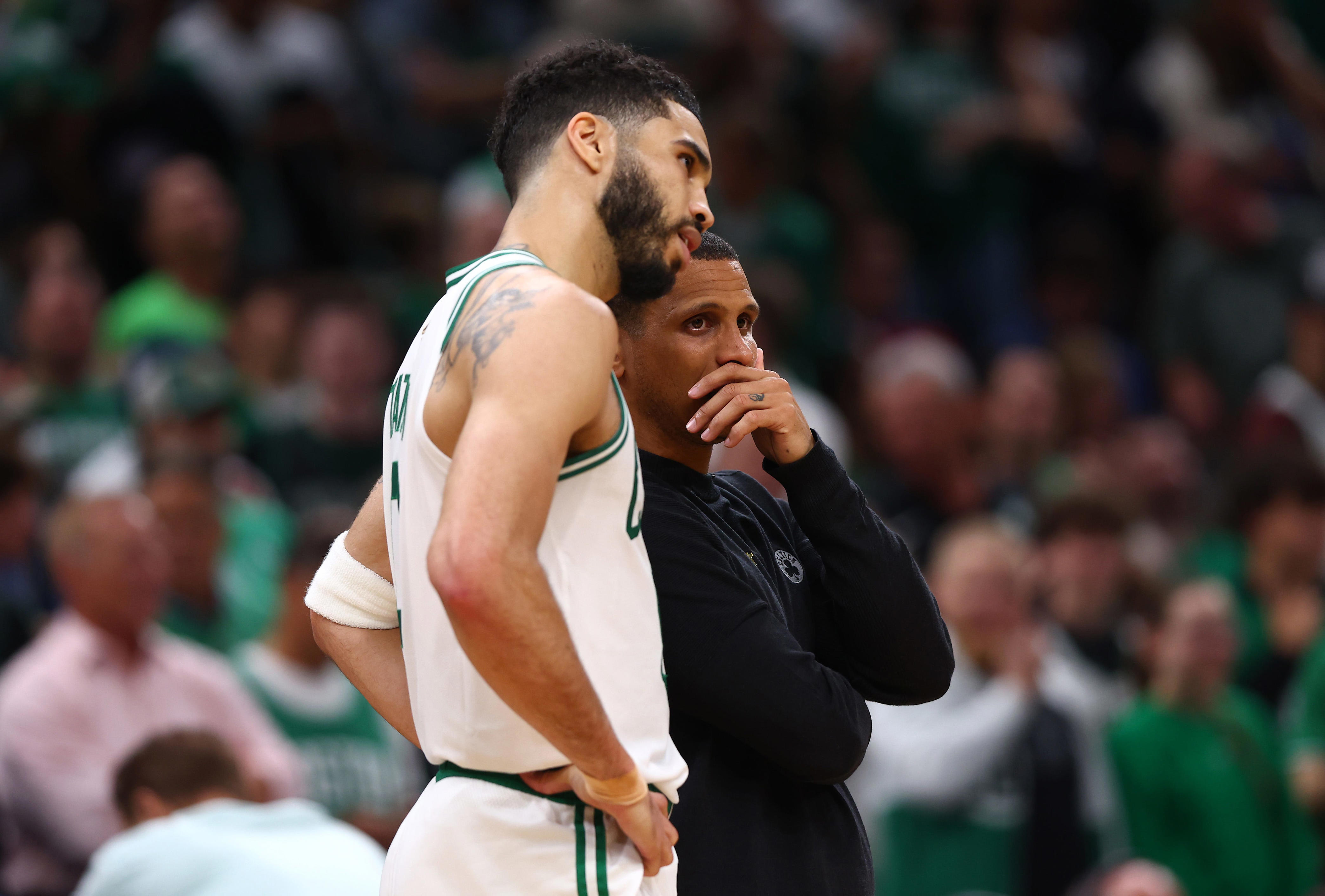 Jayson Tatum doing fine, flexing leadership skills with Boston Celtics ...