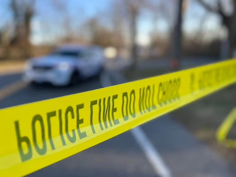 80-year-old driver crashes through numerous yards, ends up in Lake ...