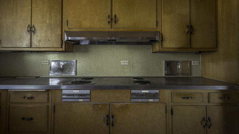 15 Must-Do Swaps To Update A '70s Kitchen Eyesore