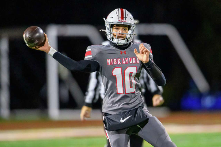 Brackets: Section 2 football crowns 5 champs