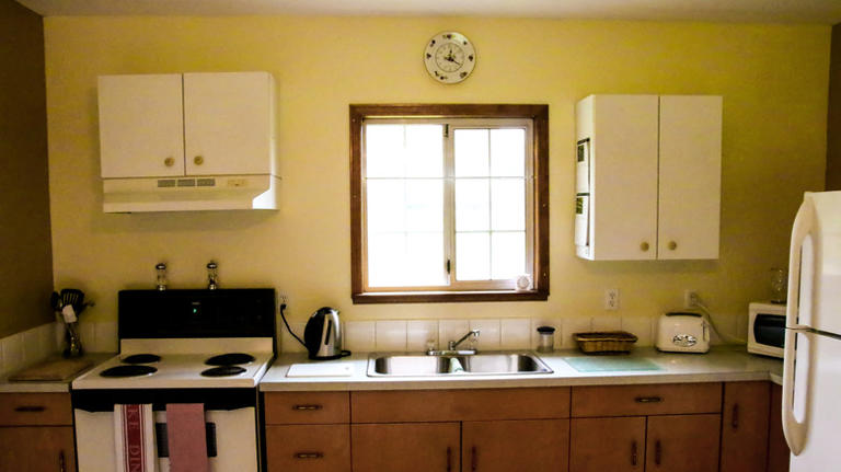 15 Must-Do Swaps To Update A '70s Kitchen Eyesore