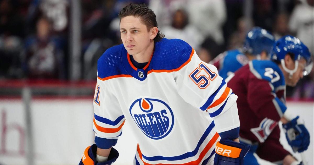 Maple Leafs steal a defenseman from the Oilers.