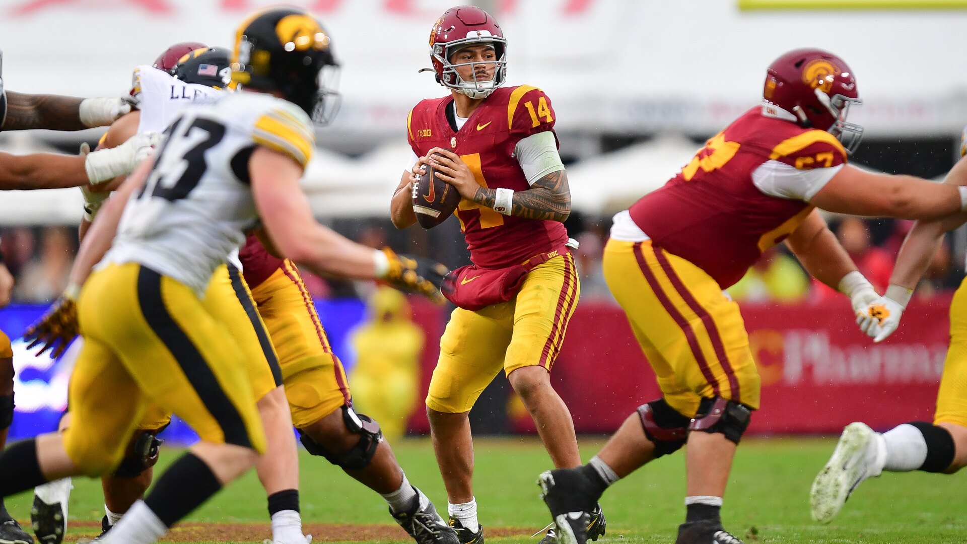 No. 17 USC scores final 19 points, keeps CFP hopes alive with 26-21 win ...