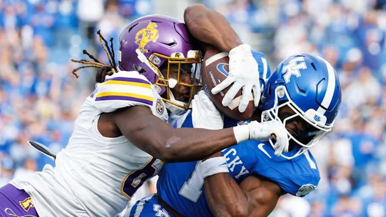 Mark Stoops uses one word to describe Kendrick Law: 'Violent'