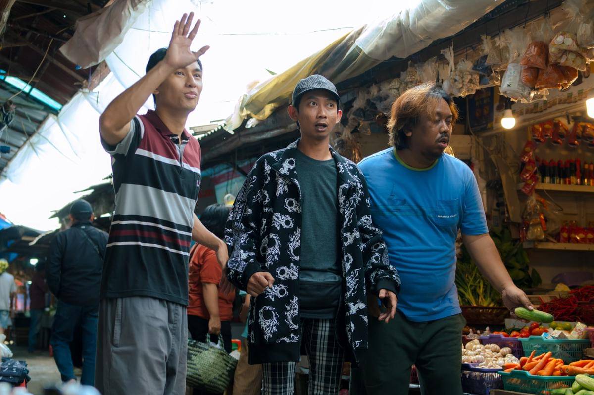 Review 'Pesugihan Sate Gagak', dari Ritual Gila hingga Tawa Menyentil ...