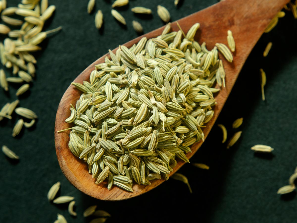7 foods that reduce gas and bloating naturally