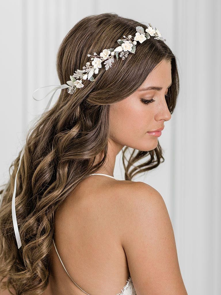 Intip Ide Styling Rambut dengan Hair Vine yang Elegan dan Classy