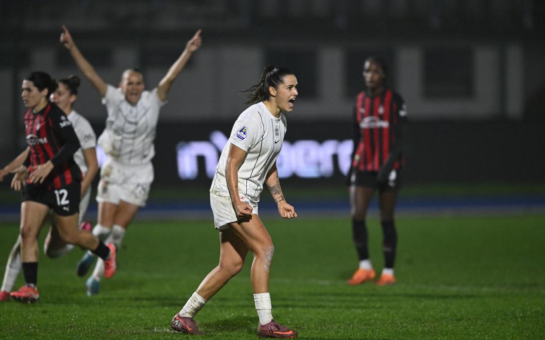 Il Como sogna: 1-0 al Milan e primato. Storico hurrà della Ternana ...