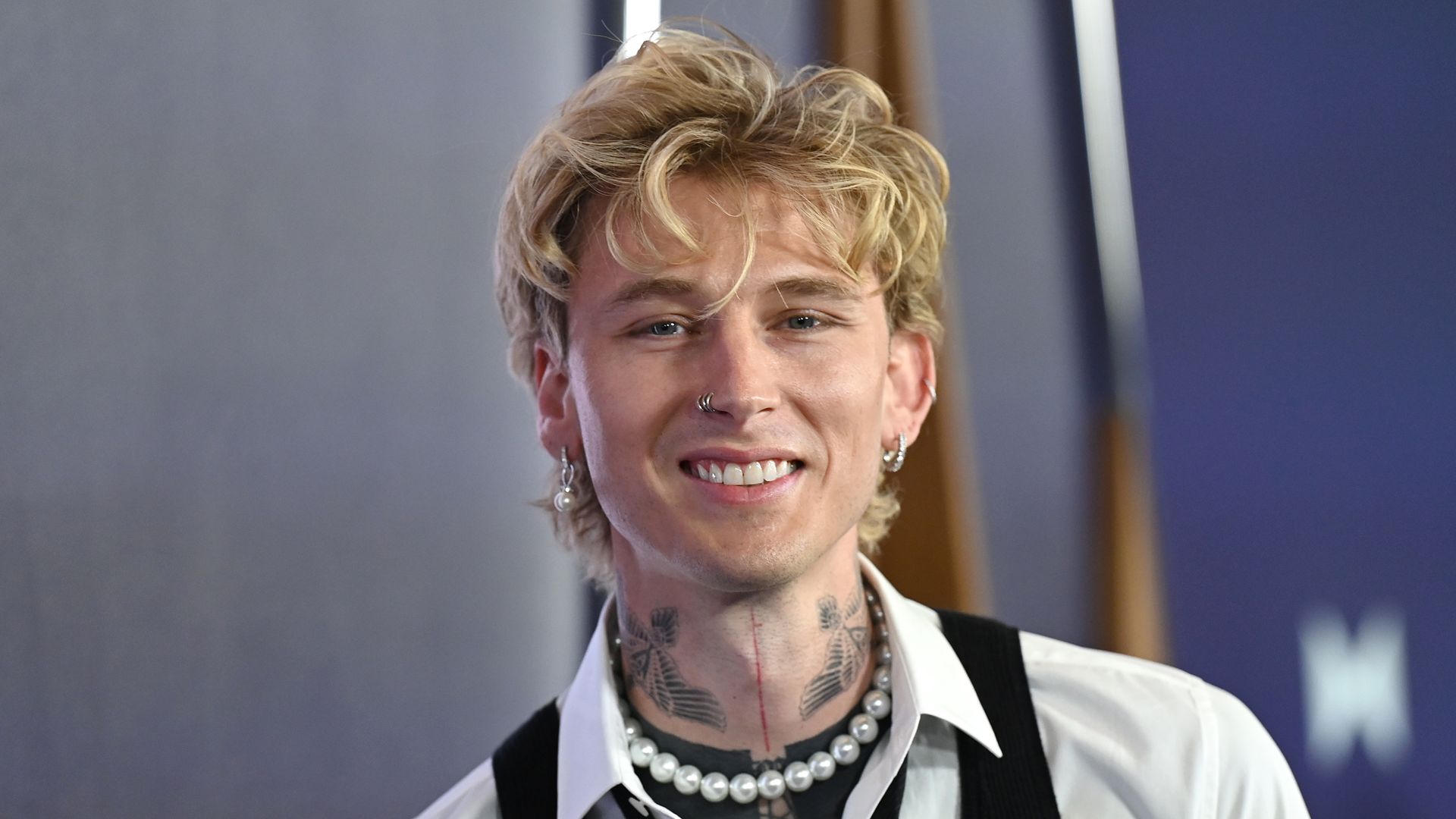Machine Gun Kelly's daughter's all grown up as rapper recreates photo ...