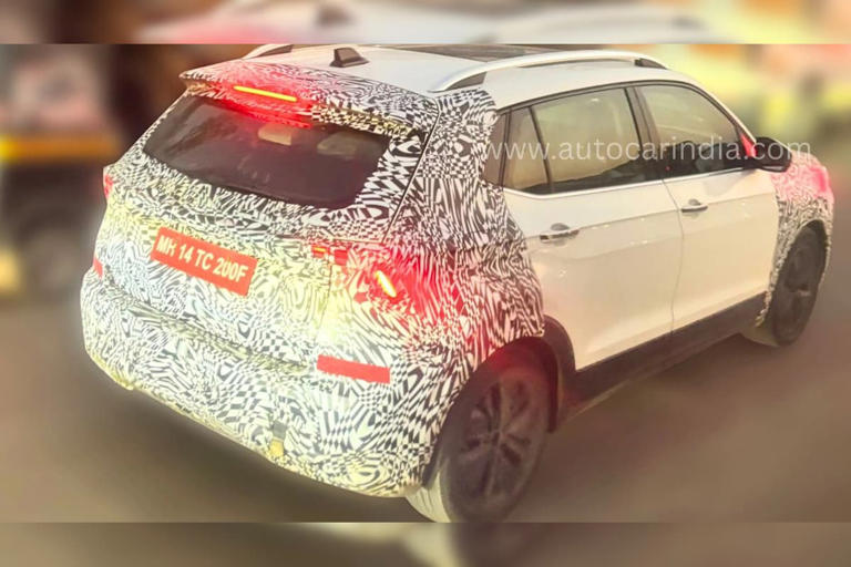 Skoda Kushaq Facelift Snapped Testing With Panoramic Sunroof