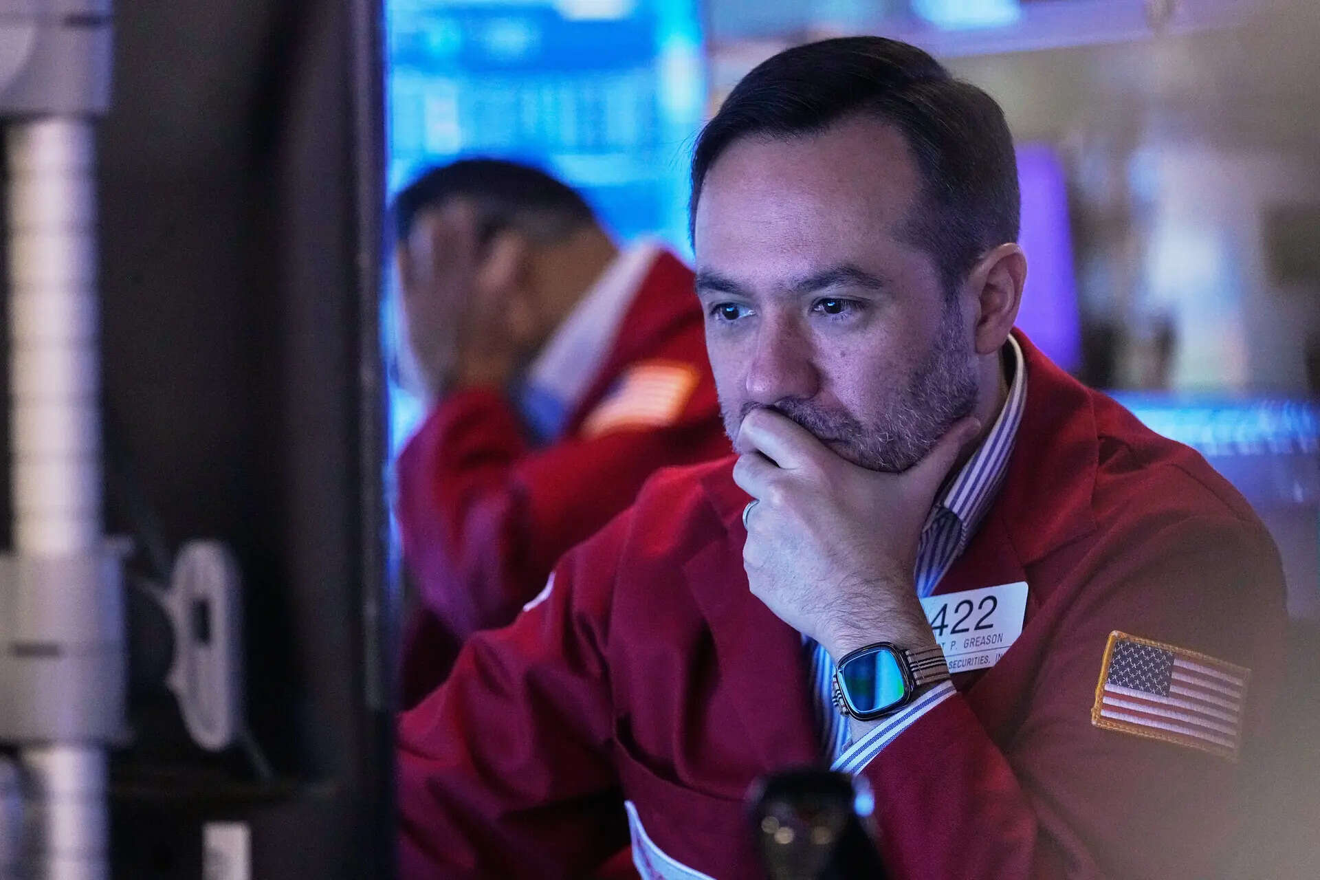 Wall Street ends the week with mixed investor sentiment, all eyes on ...