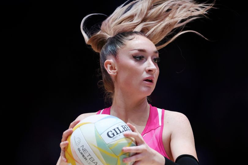 Man Utd icon's daughter is netball stunner who runs a gym with 'role ...