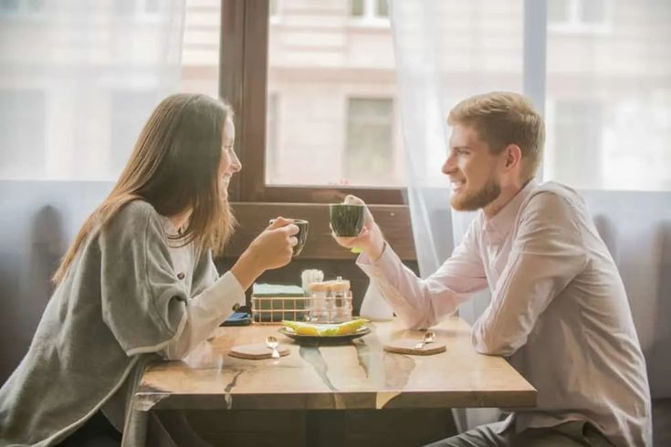 Don't Panic: The 5 Weird Things Guys Actually Notice on a First Date ...