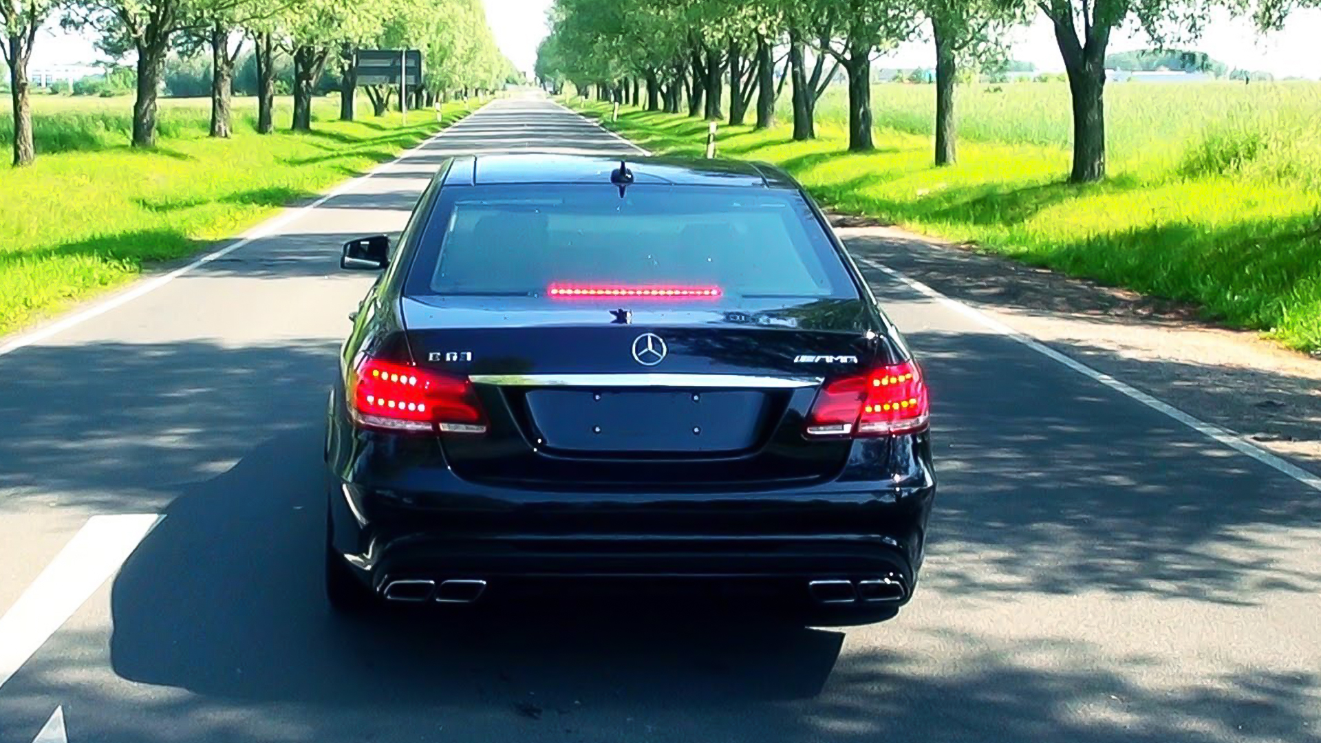 E63 AMG Acceleratie – 5.5L V8 op de Weg