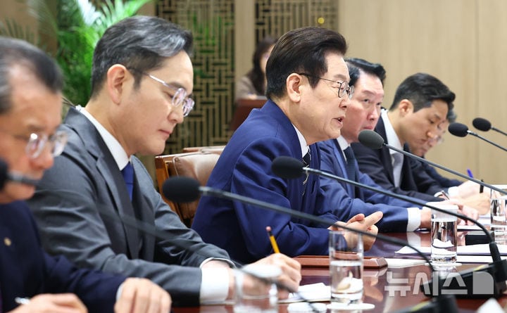 President Lee: 'Harder Exam, Same Rank' on Tariff Hikes