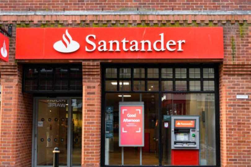 Santander handing customers free £100 without need to switch account