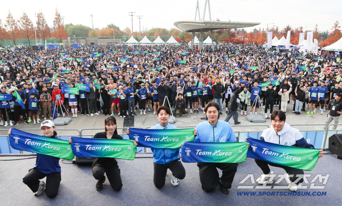 Let's go, Jeonju! Let's go, Olympics! Lee Dong-guk X Oh Sang-wook X ...