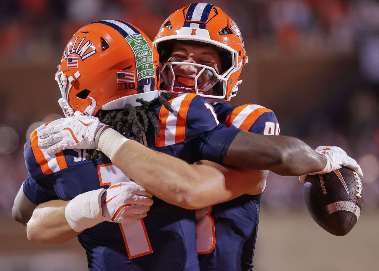 Illinois Fighting Illini vs. Wisconsin Badgers football game time, TV ...