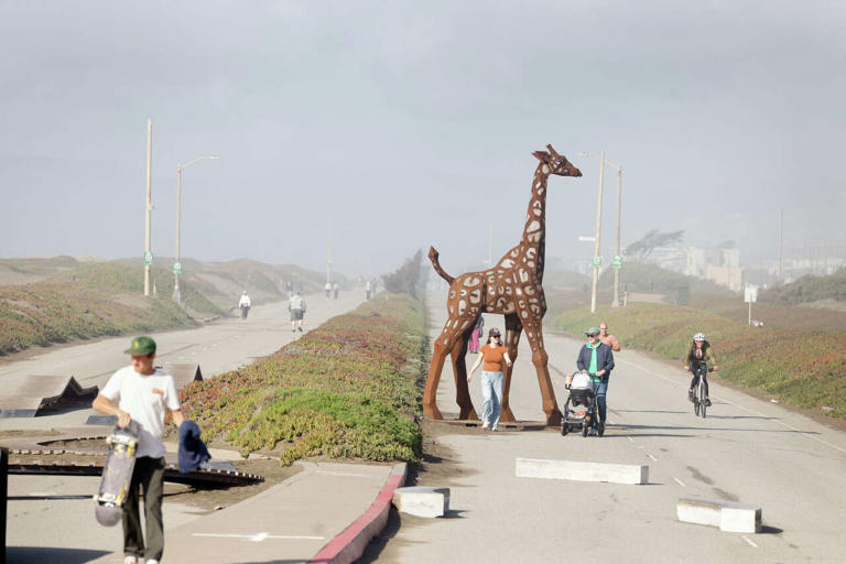 San Francisco judge rejects lawsuit, keeps Sunset Dunes Park open