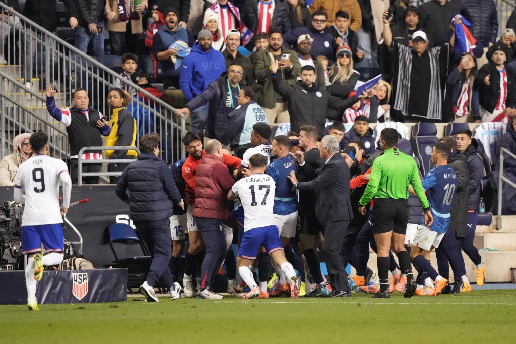 USMNT-Paraguay descends into chaos with ‘very dangerous’ brawl, punches ...