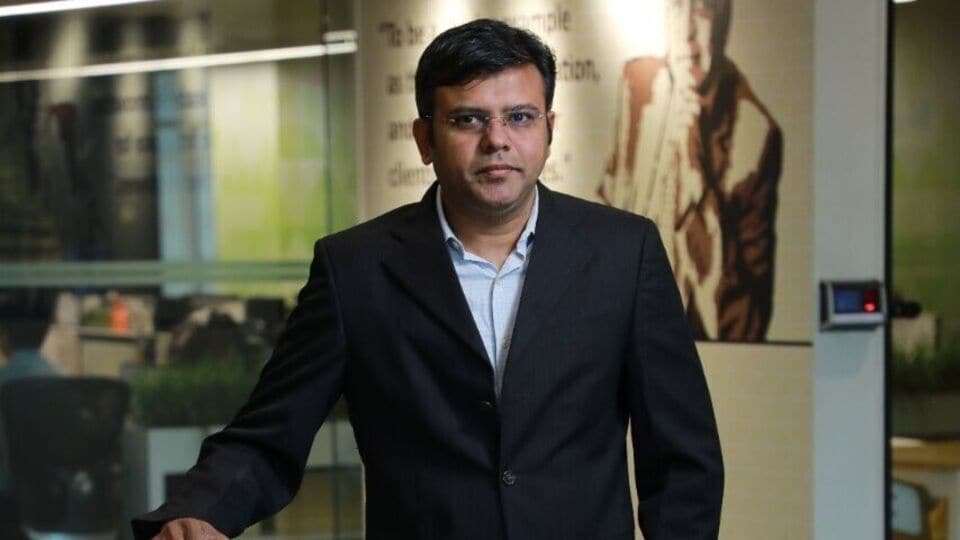 Buy or sell: Ganesh Dongre of Anand Rathi recommends three stocks to ...