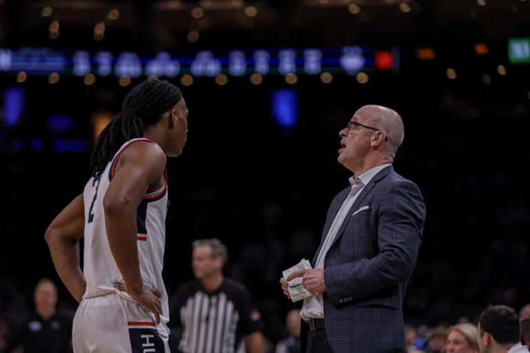 No. 3 UConn uses strong first half to hold off No. 7 BYU 86-84