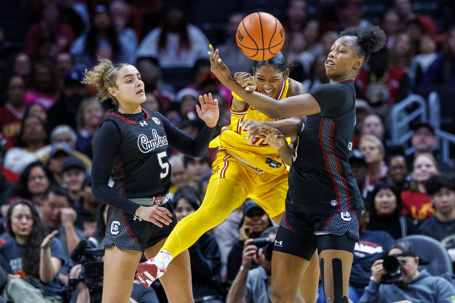 No. 8 USC can't pull off a comeback this time in loss to No. 2 South ...
