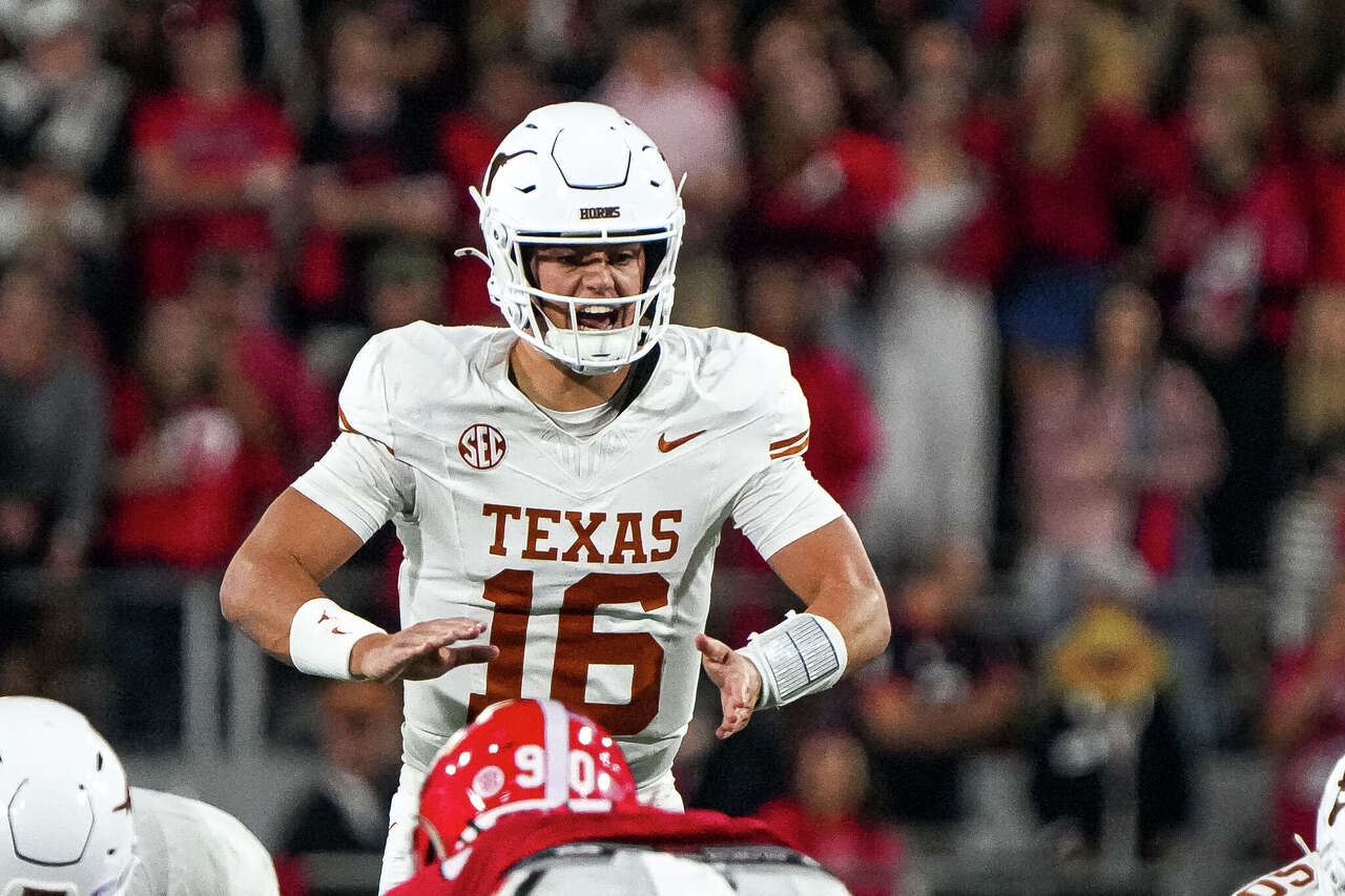 'Kiss the playoffs goodbye': Texas fans react to crushing Georgia defeat