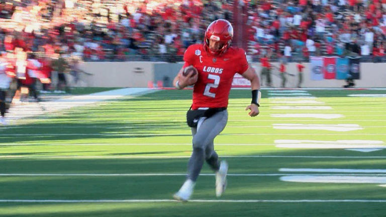 Lobos outlast Colorado State to clinch winning season