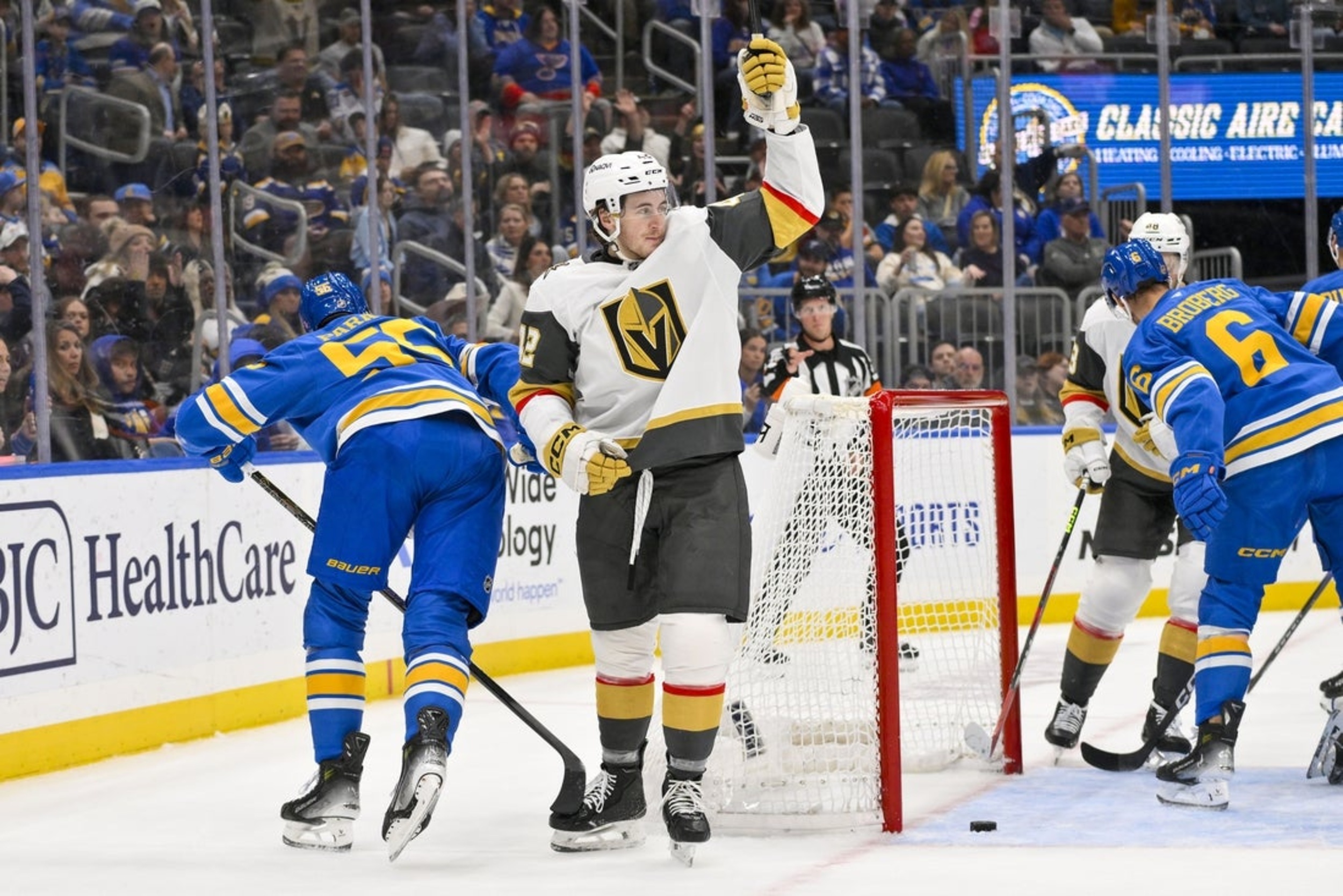 Golden Knights halt skid, cruise past skidding Blues