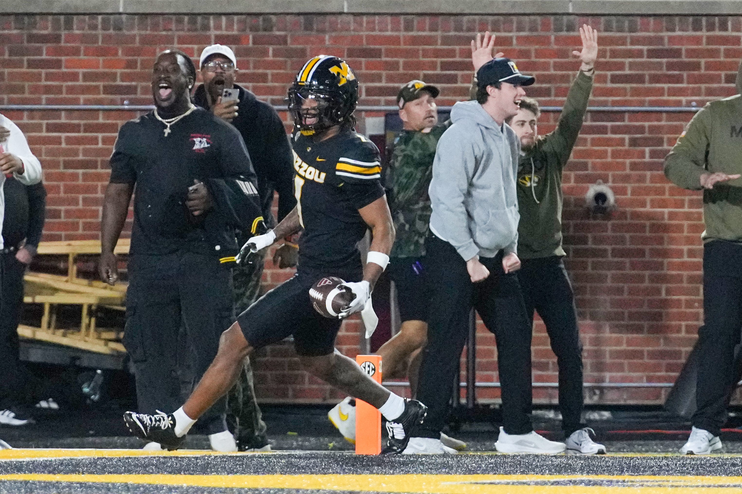 Which Missouri football freshmen have burned redshirts? Just these 5 so far