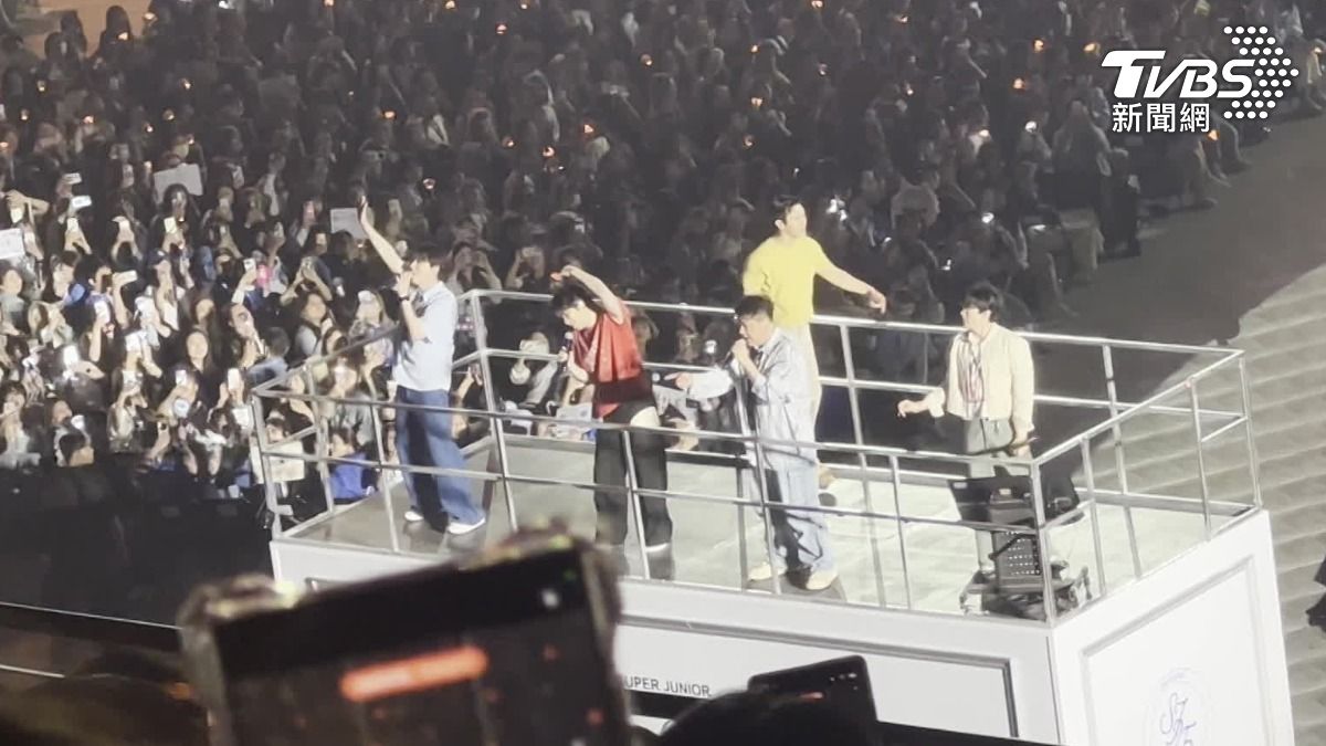 Super Junior大巨蛋Day2！始源親回風波「再相信我一次吧」