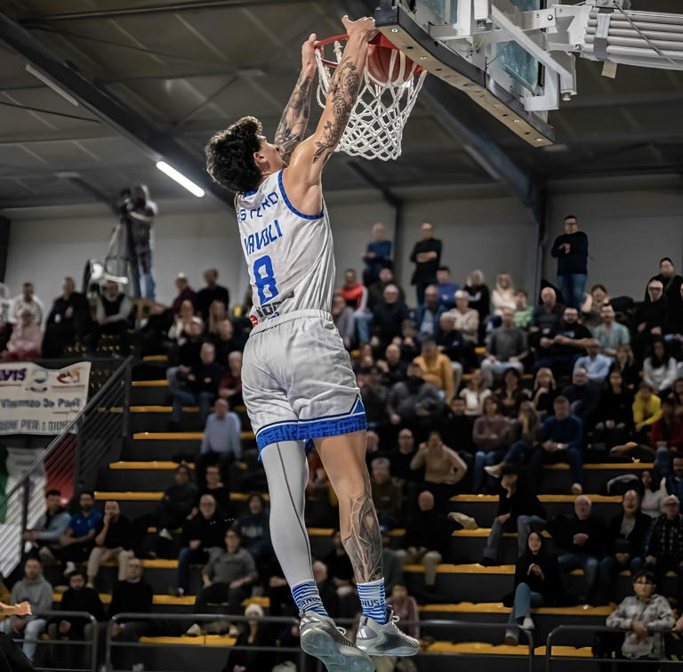 Una sfida già decisiva. Ristopro Fabriano, arriva il Loreto Pesaro ...