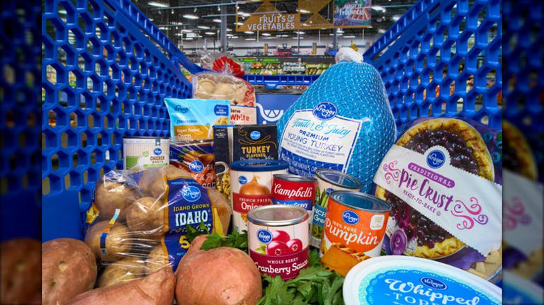 The Best Grocery Store Thanksgiving Meal Deals To Grab In 2025