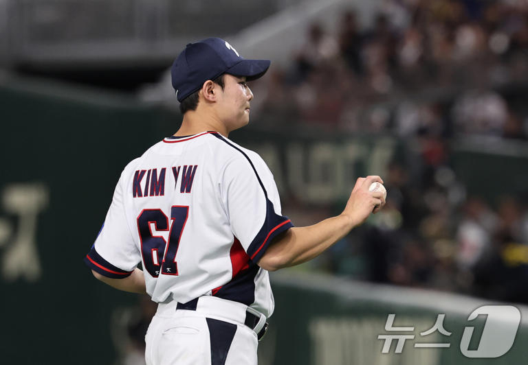 [뉴스1 PICK]9회말 2사 김주원 동점포…한일전 7-7 무승부