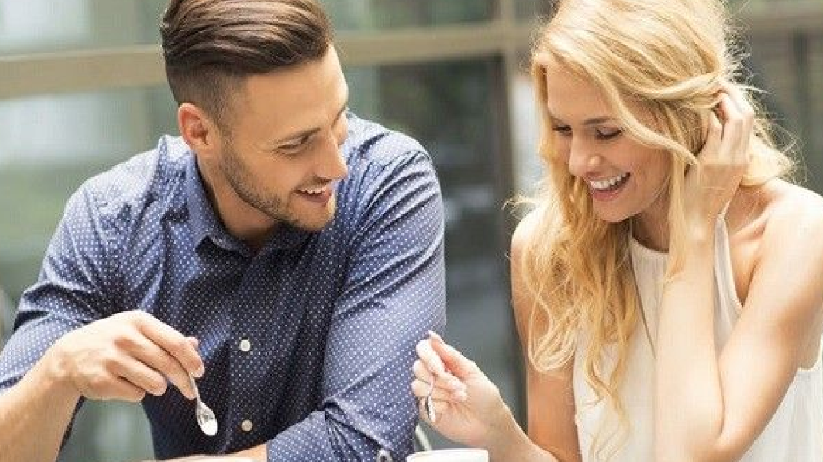 Don't Panic: The 5 Weird Things Guys Actually Notice on a First Date ...